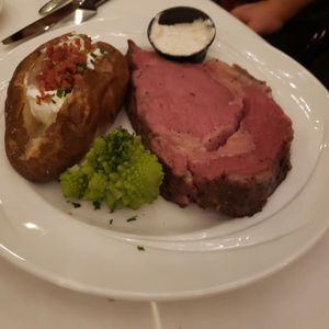 DUKE’S STEAKHOUSE - 114 Photos & 44 Reviews - 100 Legends Bay Dr ...