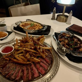 HEMINGWAY - Updated April 2025 - 192 Photos & 83 Reviews - 1515 E 15th ...