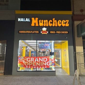 HALAL MUNCHEEZ - Updated December 2025 - 55 Photos & 52 Reviews - 907 K St, Sacramento ...
