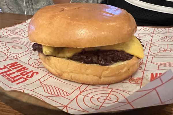 MR LOPEZ BURGERS AND BIKINIS - Updated May 2024 - 10 Hudson Yards, New ...