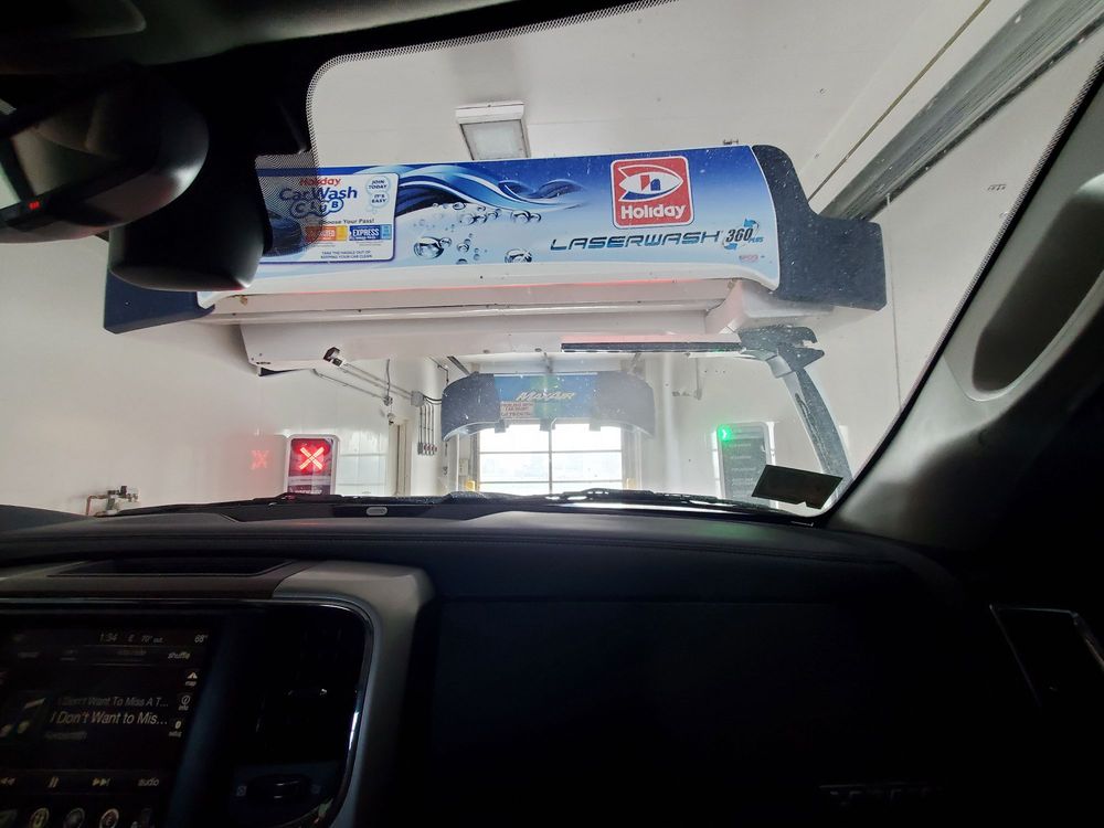 HOLIDAY GAS - Updated April 2025 - 725 30th Ave S, Moorhead, Minnesota ...