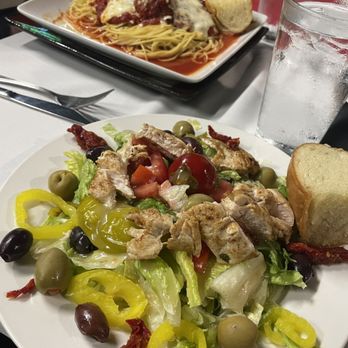 ROSELLI’S ON 10TH - Updated April 2025 - 17 Photos & 36 Reviews - 211 10th St, North Wilkesboro ...