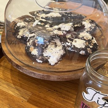 TAMAR - Updated December 2025 - 92 Photos & 114 Reviews - 121 E ...