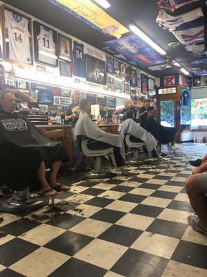 DOWNTOWN BARBER SHOP - 21 Photos & 26 Reviews - 824 Massachusetts St ...