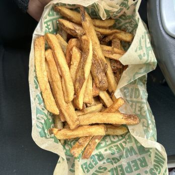 WINGSTOP - Updated December 2025 - 15 Photos - 44 Federal Dr, Penn ...