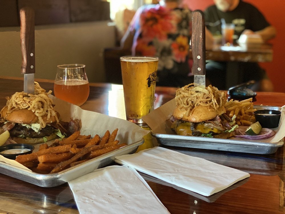 KAWEAH BREWING TAPROOM AND RESTAURANT - Updated May 2025 - 146 Photos ...