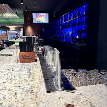 WHITE RABBIT THEATER AND LOUNGE - Updated December 2025 - 82 Photos ...