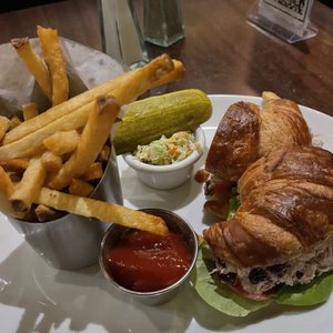 CITY CELLAR - 782 Photos & 679 Reviews - 1080 Corporate Dr, Westbury ...