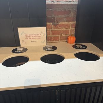 LUNE CAFE - Updated March 2025 - 180 Photos & 104 Reviews - 107 1st Ave ...