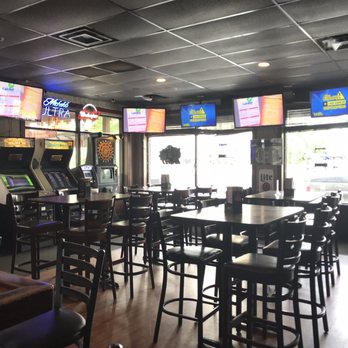 GAME TIME SPORTS BAR & GRILL - Updated October 2025 - 11 Photos - 136 E ...
