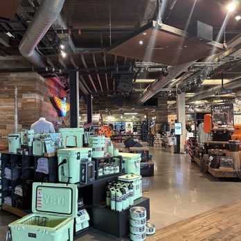 YETI FLAGSHIP STORE - Updated October 2025 - 523 Photos & 153 Reviews ...