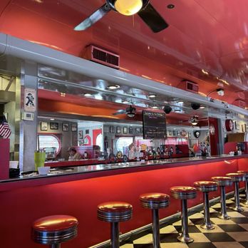 5 & DINER - Updated December 2024 - 530 Photos & 568 Reviews - 5220 N ...