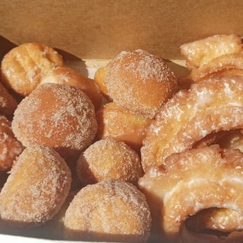 FOX’S DONUT DEN - 245 Photos & 313 Reviews - 3900 Hillsboro Pike ...