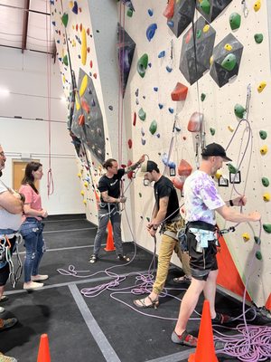 RAPP ROCKS CLIMBING GYM - Updated May 2024 - 26 Photos - 11050 Pierson ...