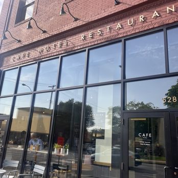 ALMA - Updated July 2025 - 1051 Photos & 701 Reviews - 528 University ...