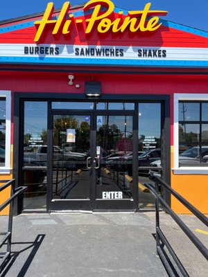 HI-POINTE DRIVE-IN - Updated December 2025 - 103 Photos & 196 Reviews ...