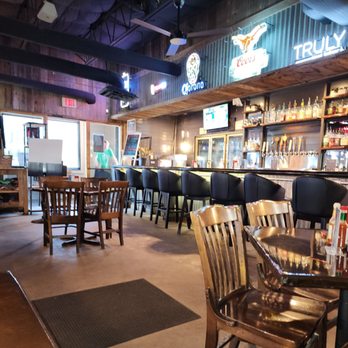 WATERLOO ICE HOUSE BURNET ROAD - Updated January 2025 - 216 Photos ...