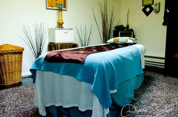 BODY & SOUL SALON &SPA - Updated December 2025 - 6401 Harford Rd ...