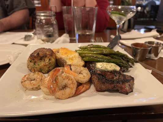 MAIN AND MILL OYSTER BAR AND TAVERN - 42 Photos & 39 Reviews - 204 W ...