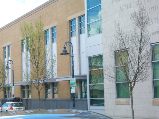 MEDFORD LIBRARY - Updated August 2025 - 18 Photos & 22 Reviews - 205 S ...