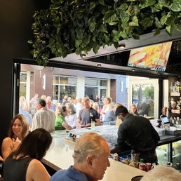 WARREN - Updated December 2025 - 787 Photos & 367 Reviews - 15084 Lyons ...