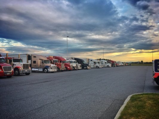 BIG STOP - Updated March 2024 - 283-291 Rang Saint Édouard, Saint ...