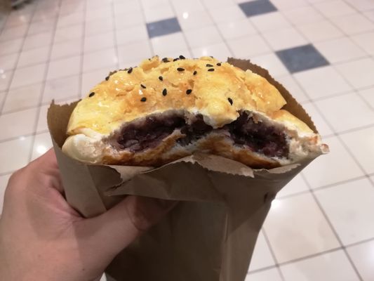 KIN-KIN BAKERY & BUBBLE TEA - 56 Photos & 31 Reviews - 595 Bay Street ...