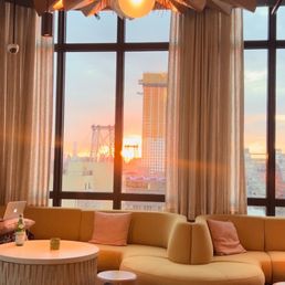 LILLISTAR - Updated October 2025 - 133 Photos & 45 Reviews - 353 ...