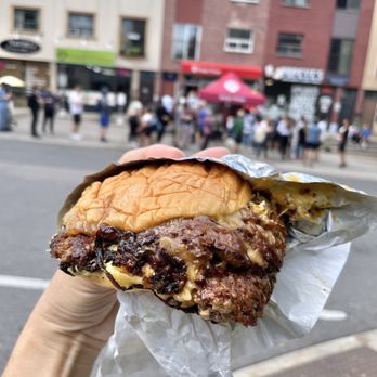 BURGER DROPS - Updated May 2024 - 233 Photos & 101 Reviews - 116 ...