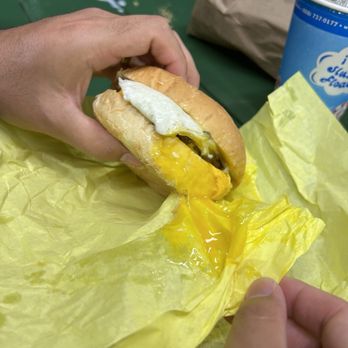 RAINBOW DRIVE-IN - Updated August 2024 - 7899 Photos & 5661 Reviews ...