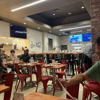 SQUARE PEG PIZZERIA & BAR - Updated September 2024 - 27 Photos & 14 Reviews - 101 Dog Ln ...