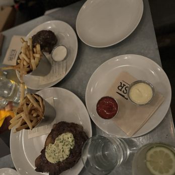 RED COW - Updated September 2025 - 625 Photos & 379 Reviews - 1423 34th ...