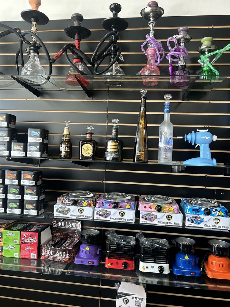 QUICK SMOKES - Updated July 2025 - 14103 Victory Blvd, San Fernando ...