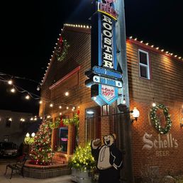 RED ROOSTER LOUNGE & RESTAURANT - Updated July 2025 - 38 Photos & 101 ...