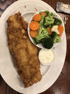 CROSSROADS FAMILY RESTAURANT - 72 Photos & 53 Reviews - 615 W US Hwy 50 ...