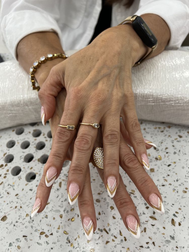 FASHION NAIL SPA - Updated July 2024 - 14 Photos - 439 Lewandowski St ...