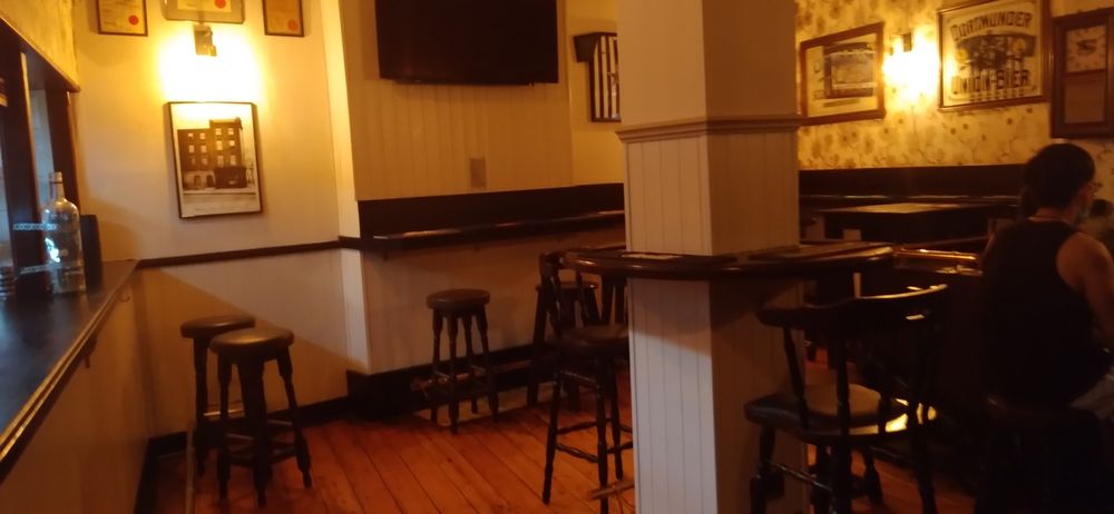THE DOLPHIN PUB - Updated January 2026 - 21 Photos - 47 Tonbridge ...