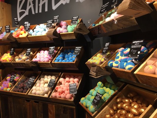 LUSH - Updated August 2025 - 23 Photos & 43 Reviews - 2500 N Mayfair Rd ...
