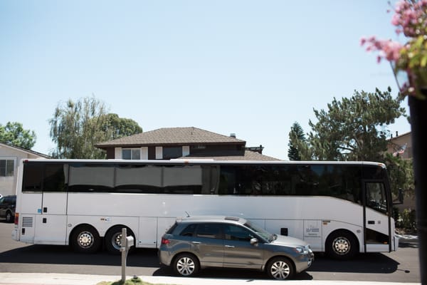 ROADRUNNER SHUTTLE & LIMOUSINE SERVICE - Updated November 2025 - 19 ...