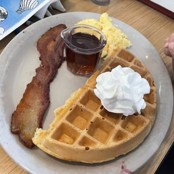 PLUM DELICIOUS FAMILY RESTAURANT - Updated December 2025 - 189 Photos ...