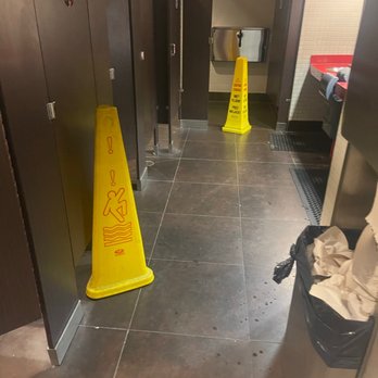 AMC AHWATUKEE 24 - Updated May 2025 - 158 Photos & 293 Reviews - 4915 E ...