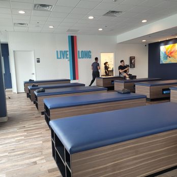 STRETCHLAB - Updated November 2025 - 19 Photos - 31 New St, Metuchen ...