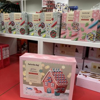 TARGET - Updated October 2025 - 98 Photos & 111 Reviews - 3931 S ...