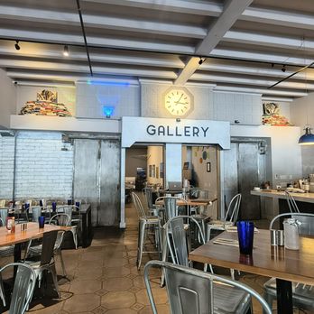 HUNNY’S RESTAURANT & BAR - Updated January 2026 - 64 Photos & 46 Real ...