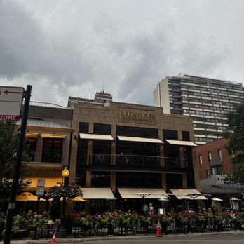 LUXBAR - Updated August 2024 - 880 Photos & 1161 Reviews - 18 East ...