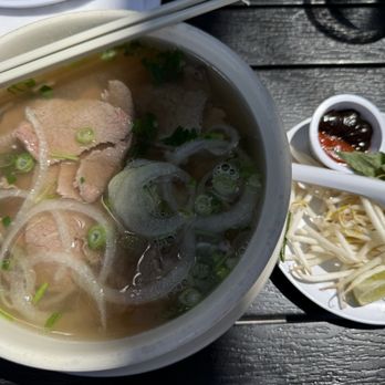 ROC PHO SHOP - Updated October 2025 - 156 Photos & 54 Reviews - 339 ...