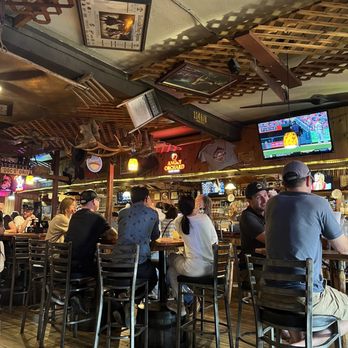 BUFFALO BAR & GRILL - Updated June 2025 - 313 Photos & 524 Reviews ...