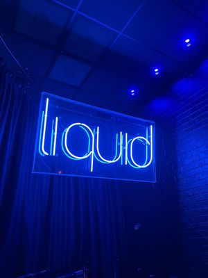 LIQUID - Updated January 2026 - 43 Photos & 33 Reviews - 624 University ...
