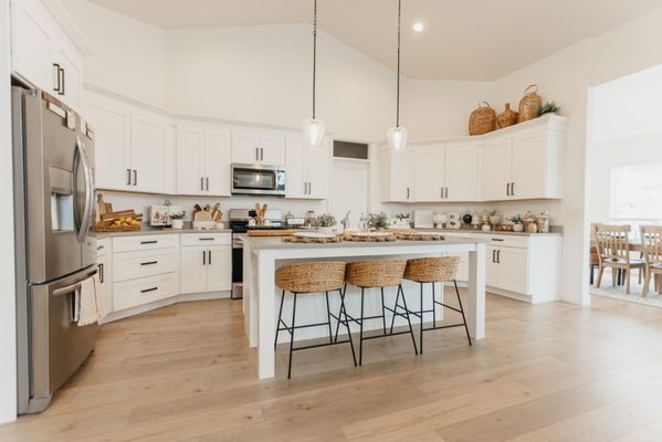EDGEHOMES - Updated June 2026 - 50 Photos & 39 Reviews - 13702 South ...