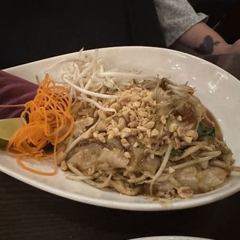 SUMITTRA THAI CUISINE - Updated June 2024 - 266 Photos & 369 Reviews ...